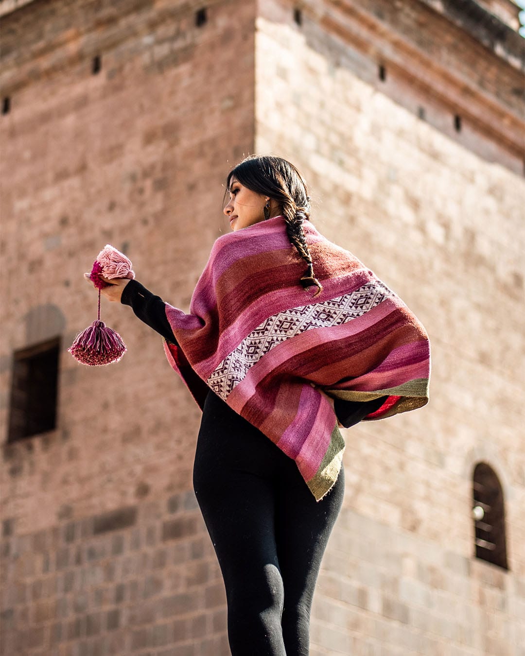 Ponchos – PALLAY | Textiles with history